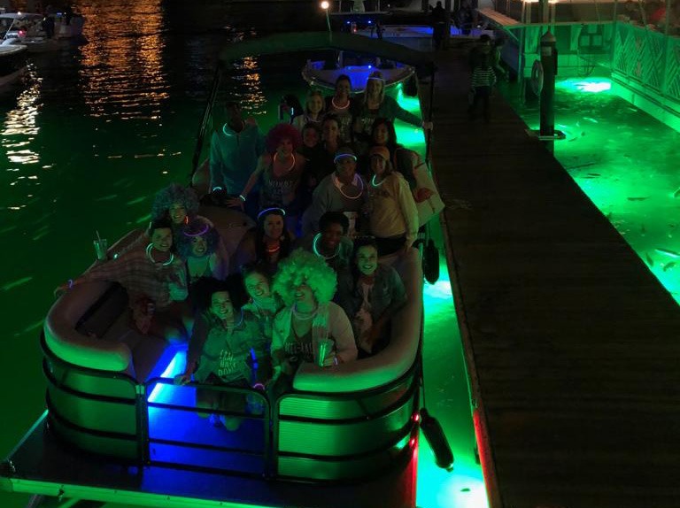 Top 5 Reasons To Take An Evening Cruise On A Party Boat | Staying ...